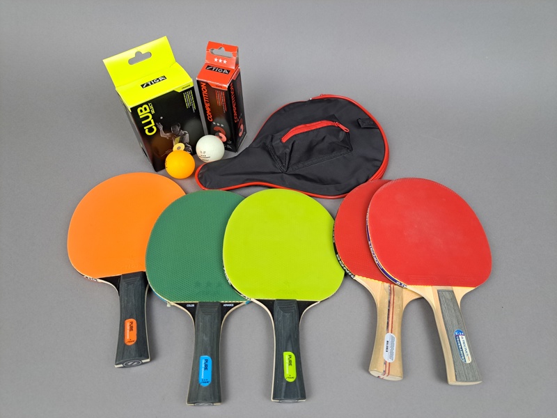 Pingisrack med tillbehör, 5 st | Auktion